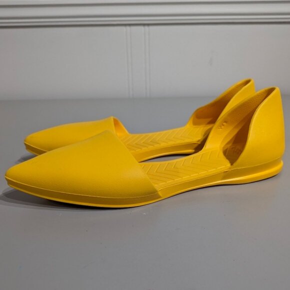 Native | Shoes | Native Dorsay Audrey Flats Groovy Yellow Size 9 | Poshmark
